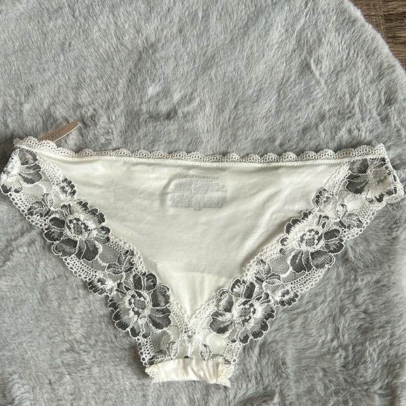 Victoria's Secret | Intimates & Sleepwear | Nwt 24 Victorias Secret ...